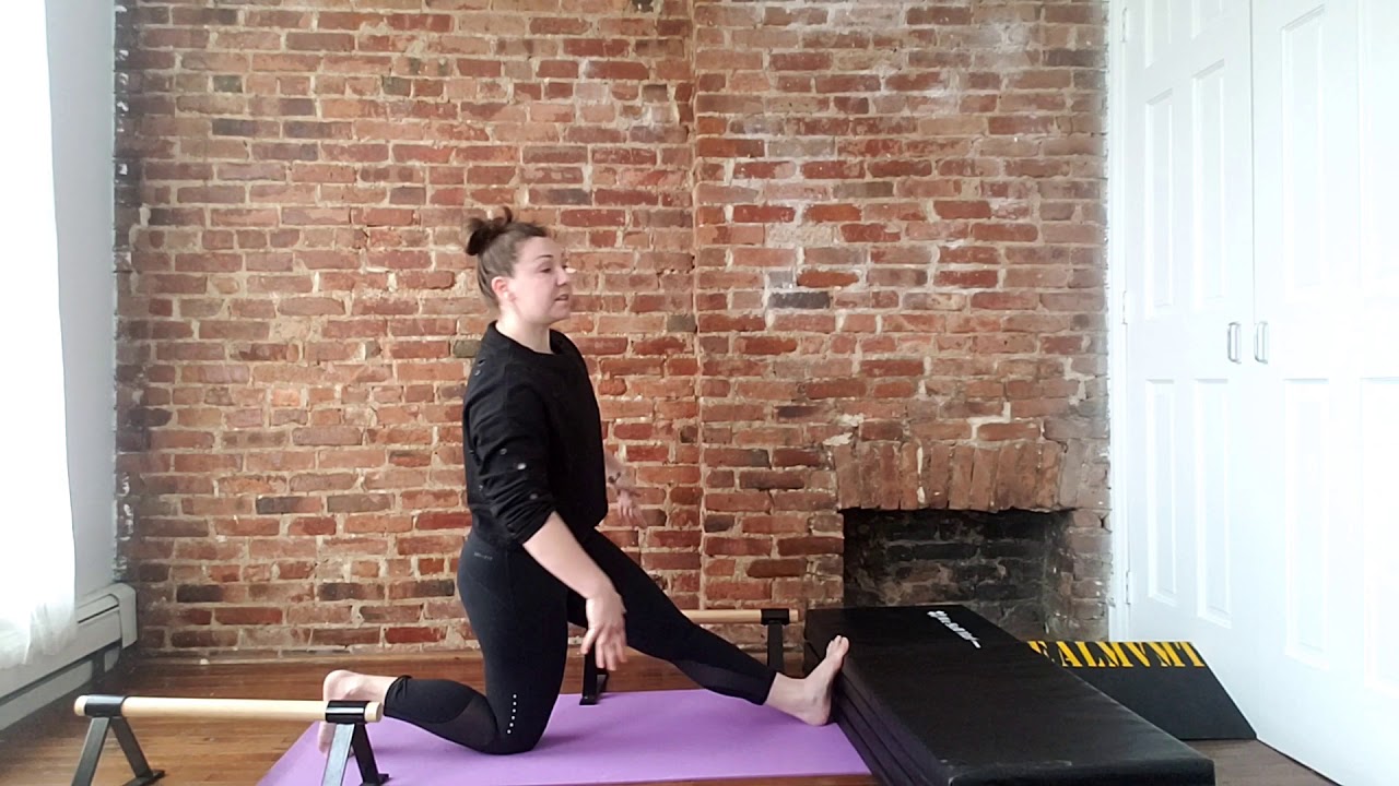 Tall Kneeling Hamstring Stretch - YouTube