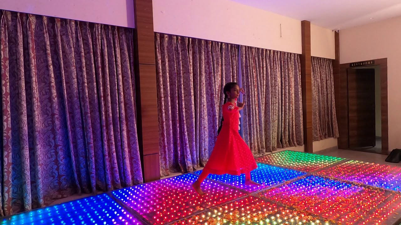 Anika Dance - YouTube