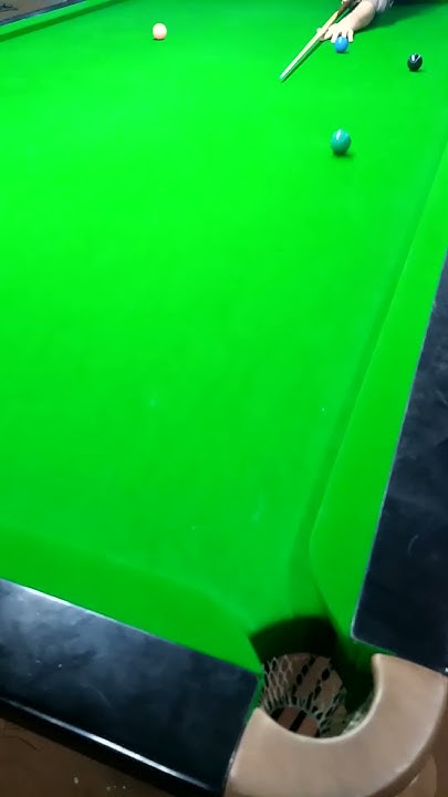 Snooker green ball try. - YouTube