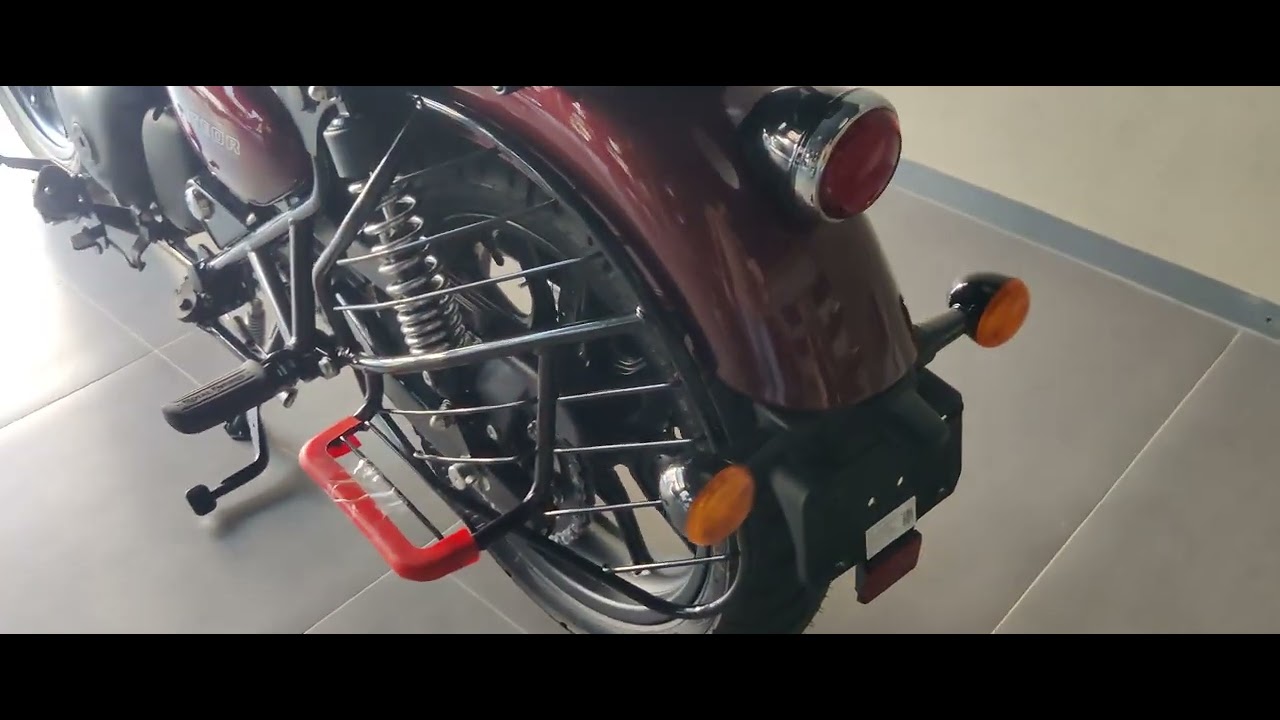 Royal Enfield Meteor stellar red - YouTube