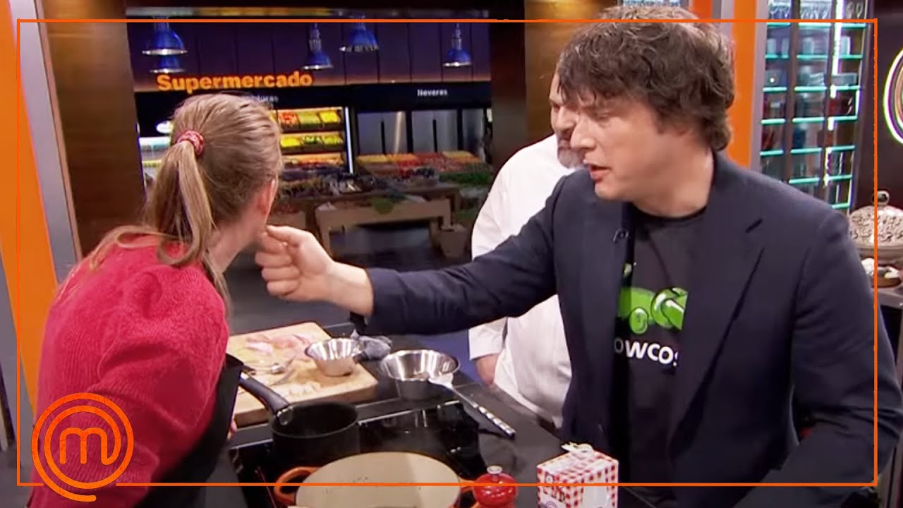 Elena acaba con escamas en la cara: “Pareces un pescadito” | MasterChef ...