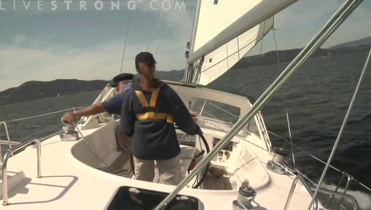 How to Sail Upwind - YouTube