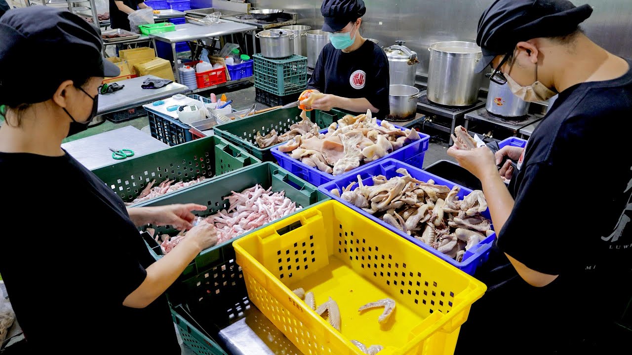 Largest Lu Wei Franchise Brand in Taiwan ! Braised Dish(Lu Wei) Making ...