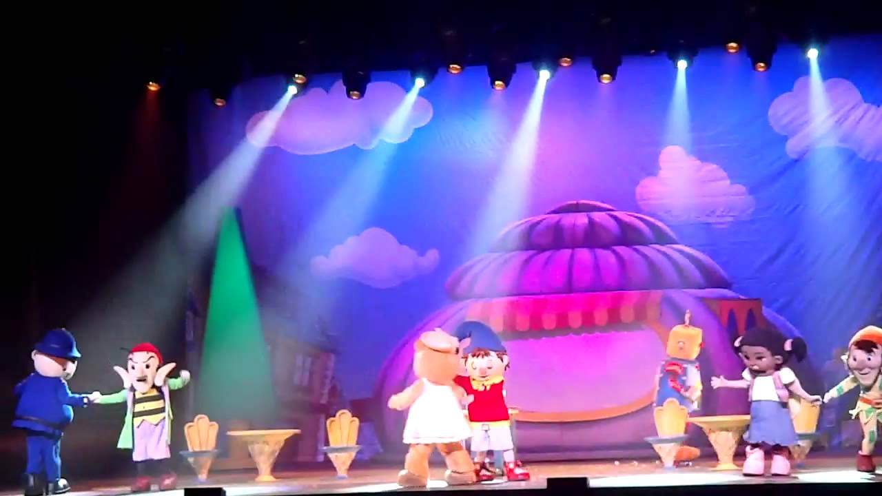 spectacle de Oui Oui au parc expo a La Rochelle le 4 decembre 2011 ...