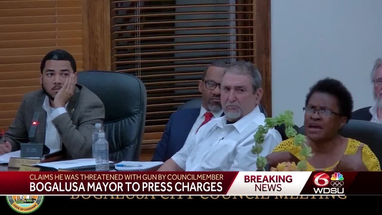 Bogalusa mayor pressing charges against councilwoman accused of threatening to shoot him - YouTube