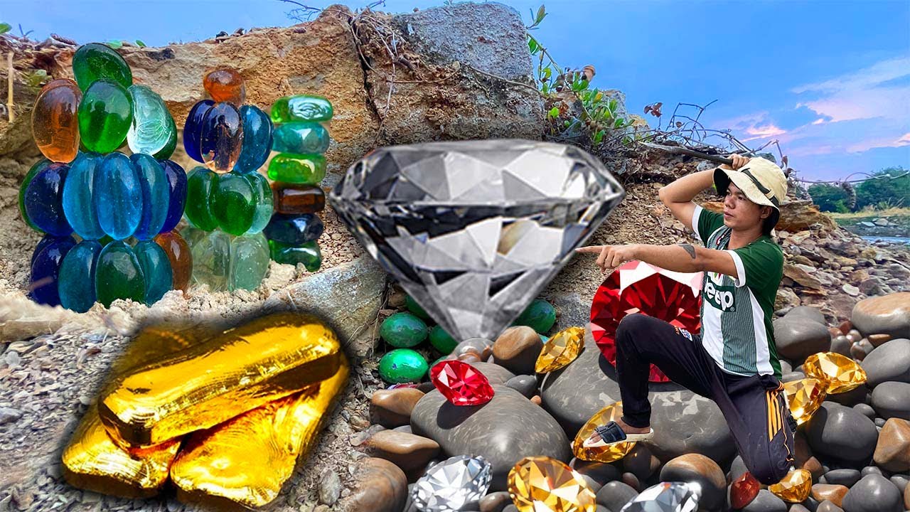 Crystal Miner Finds Water Clear Gem 💎 Instantly Rich!! - YouTube