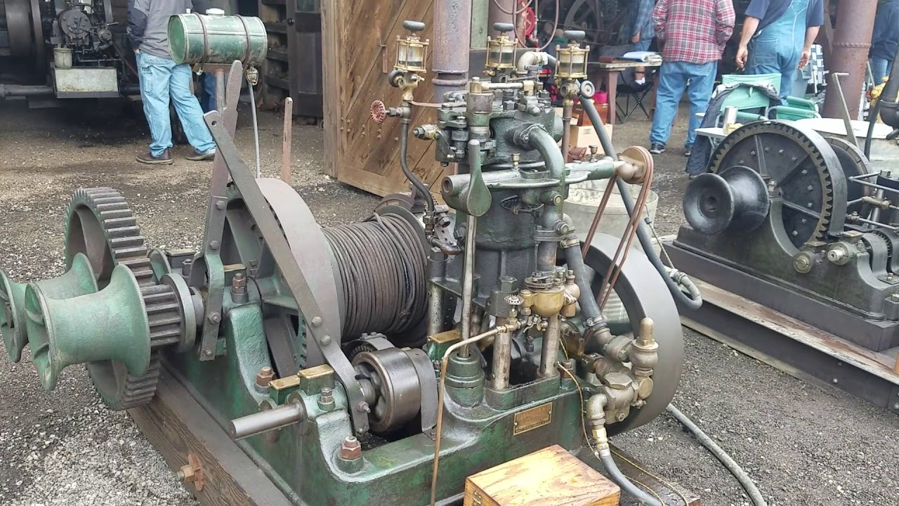 Standard Gas Engine Co. 5hp Vertical Gas Engine Winch - YouTube