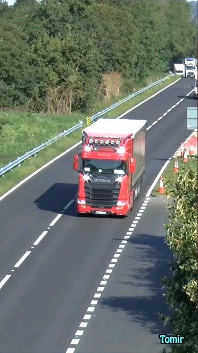SCANIA A1(M) motorway #truckspotting #tomir - YouTube