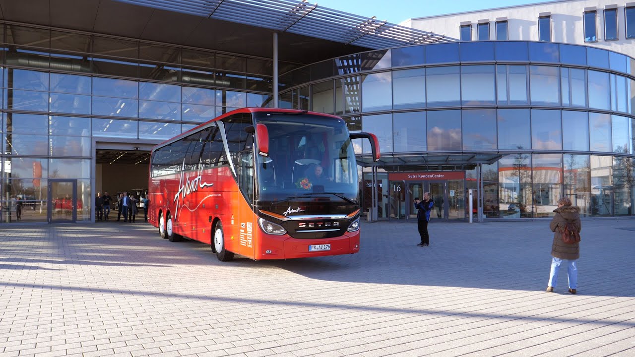 Avanti Busreisen - Die Busübergabe - YouTube