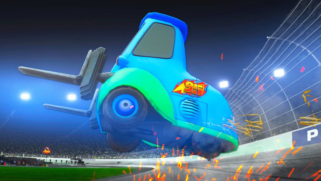 Cars 3 Guido Crash Scene | Post Credits Scene | Pixar Cars 3 - YouTube