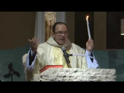 Padre Rafhael Maciel - Cantando o Precônio Pascal na Catedral de ...