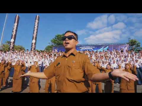 Dance digidi digidi oleh Guru-guru bersama lulusan tahun 2025-2026 SMPN 4 Ciamis