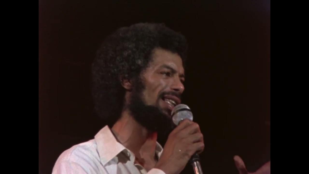 Gil Scott-Heron - B-Movie (Live at the Wax Museum Nightclub, 1982) - YouTube