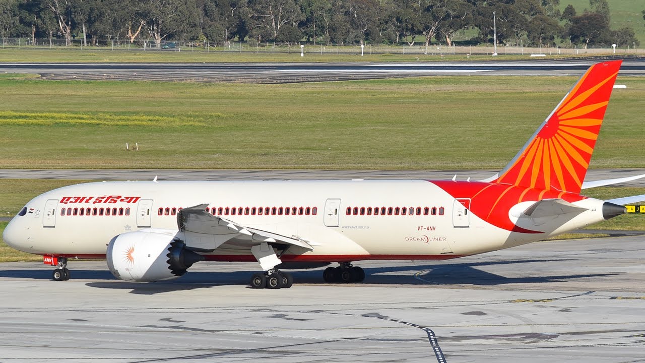 Air India 787-8 DREAMLINER Taxi & Takeoff at Melbourne Airport - YouTube