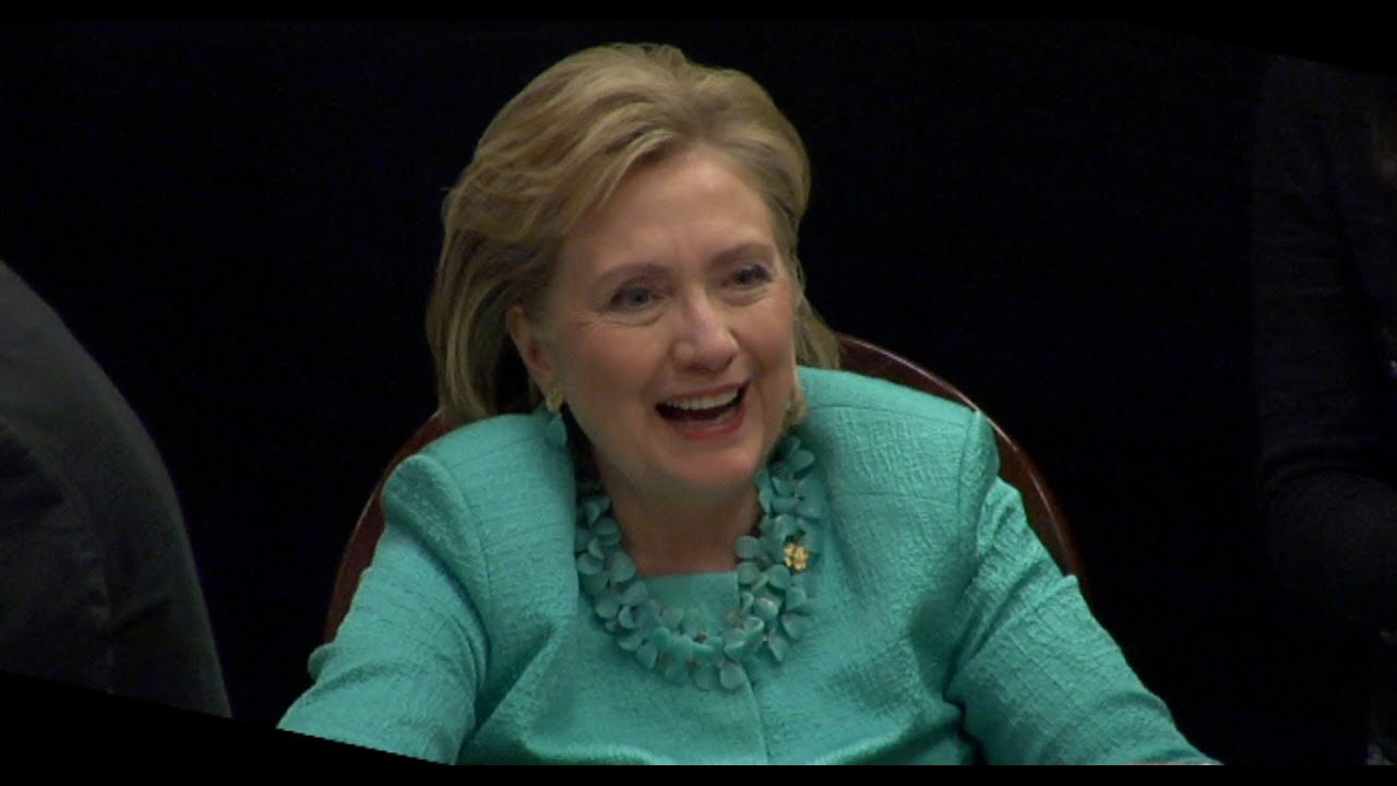 Hillary Clinton at Toronto book signing - YouTube