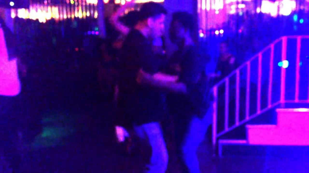 Two Guys Dancing Urban Bachata - YouTube