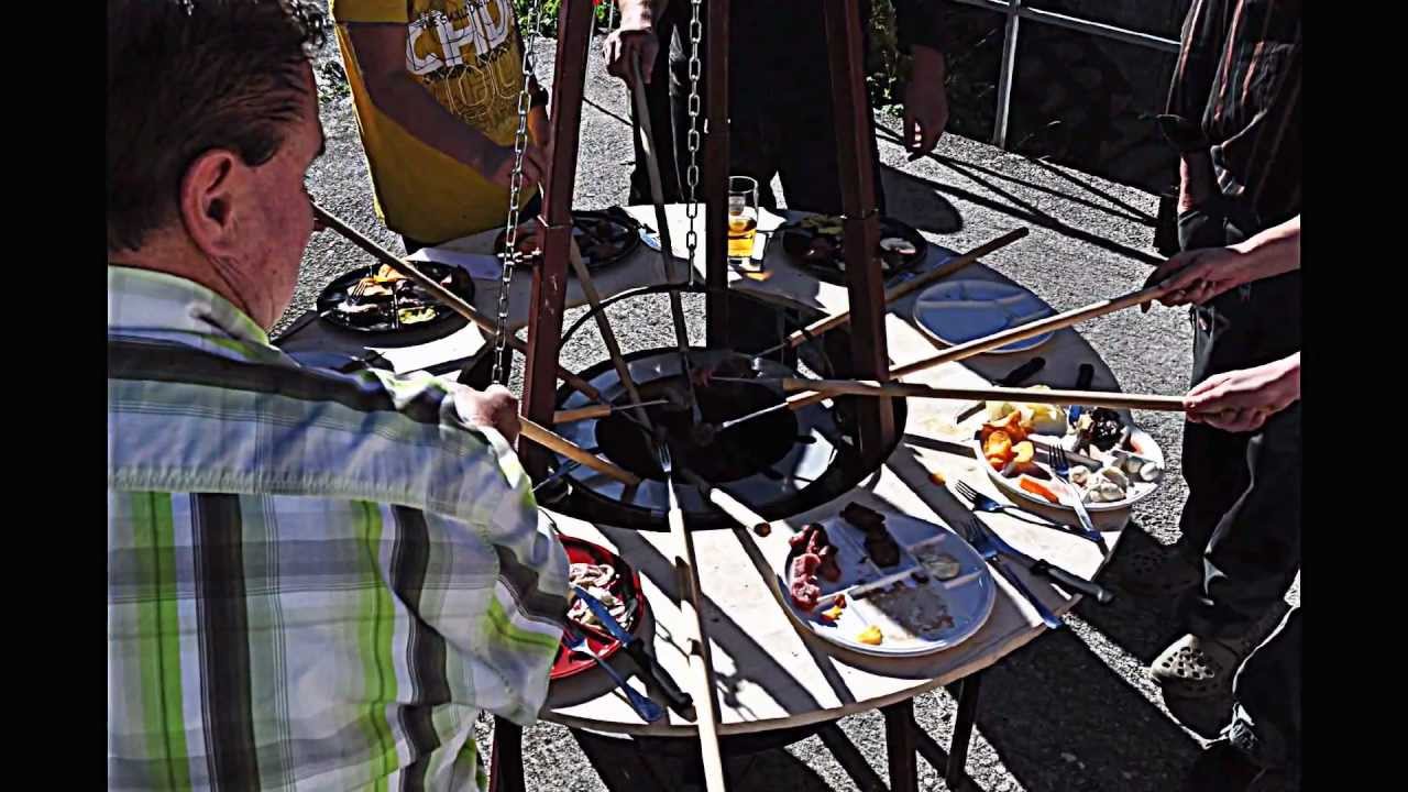 Fondue Chur, Fondue-Plausch im Freien, Johann Rupp - YouTube