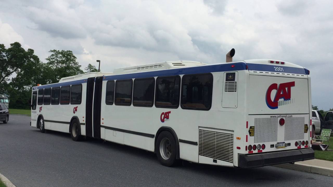 ex-SEPTA Neoplan AN460 Engine Rev!! - YouTube
