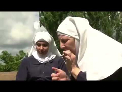 Rahibeler Kopuyor...