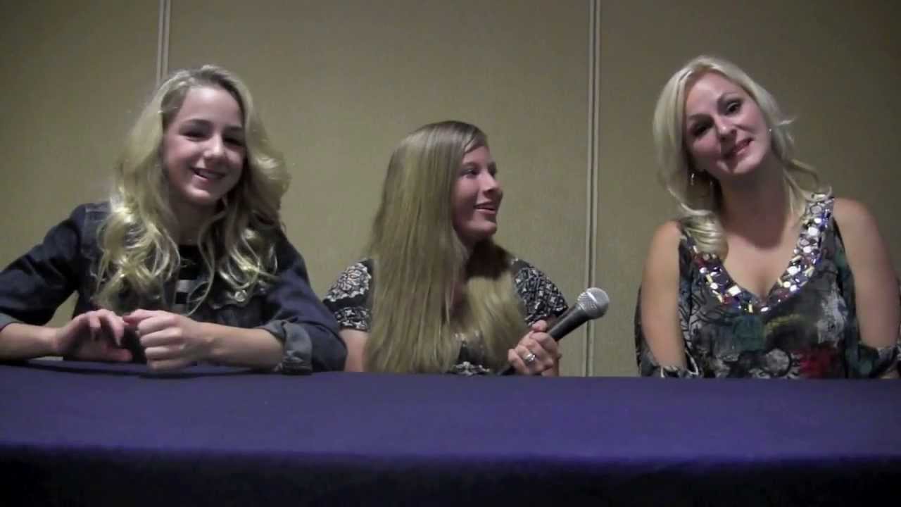 Chloe Lukasiak and Dance Mom Christi Interview at Coronado Island Meet ...