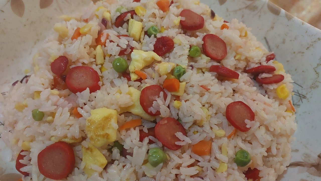 How to cook fried rice with hotdog, egg, and mixed vegetables for ...