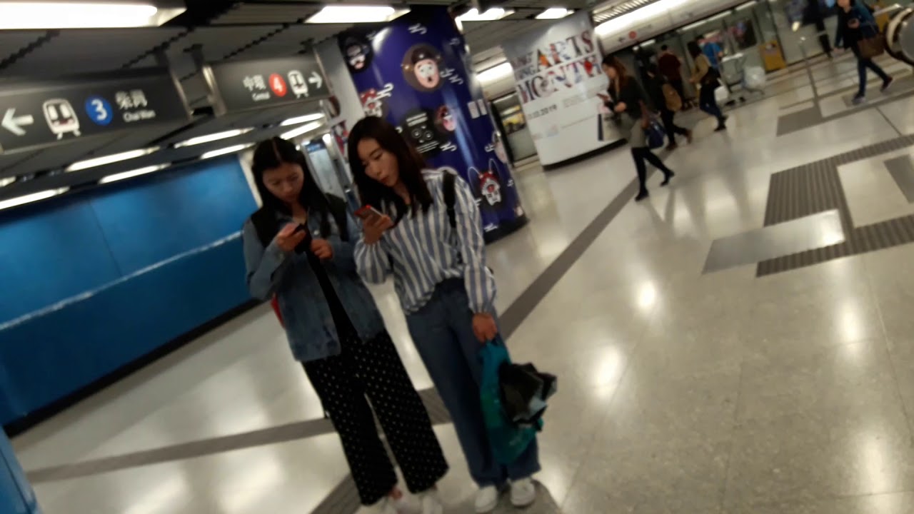 Admiralty MRT station, Hong Kong. - YouTube