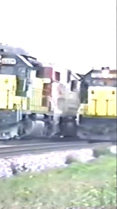 Neat Meet on the CNW in 1989. SD45, SOO run through and N&W caboose #train #railfans #shorts ...