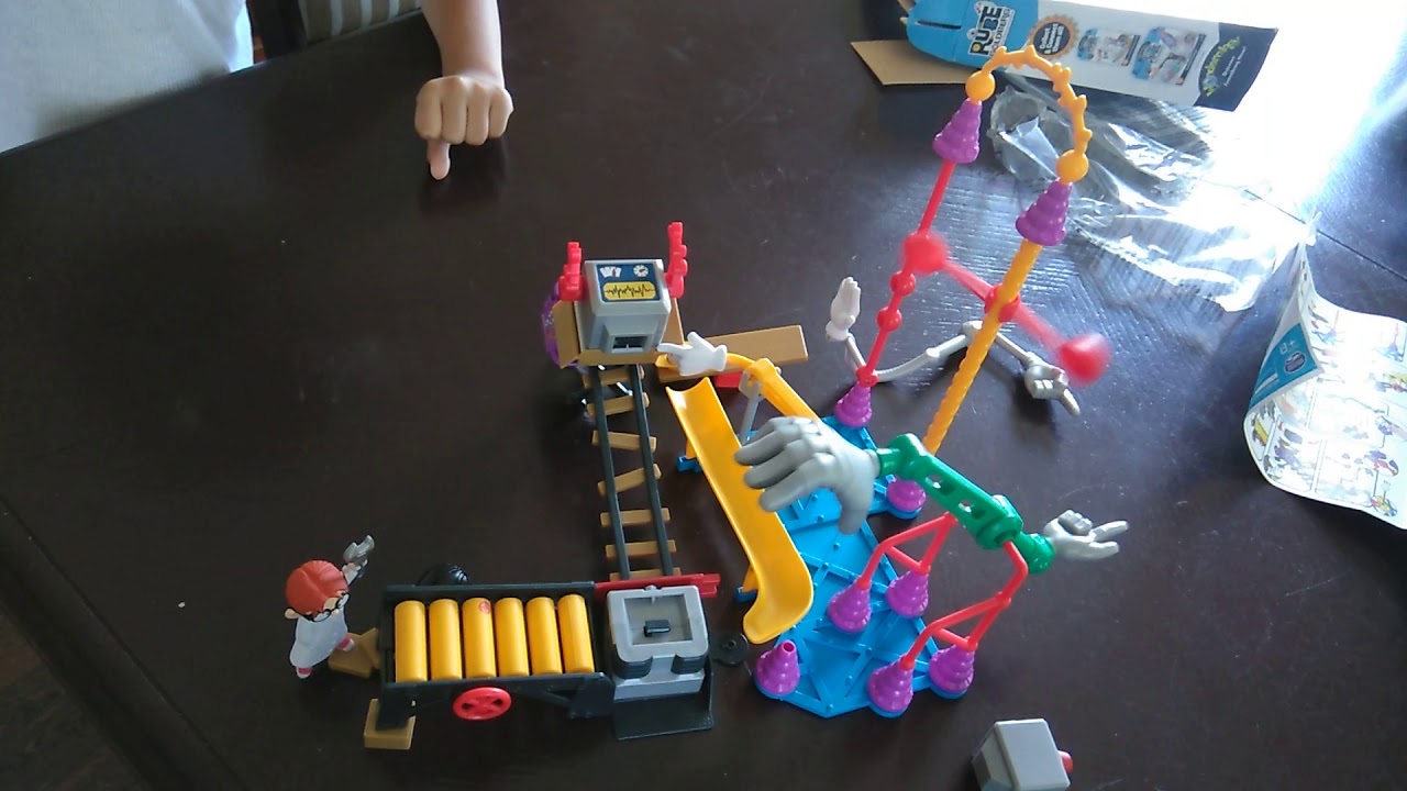 Spin Master Rube Goldberg build a robot 🤔 - YouTube