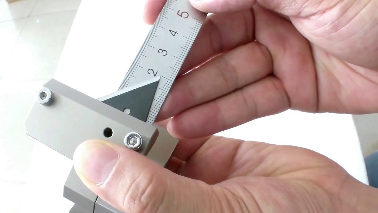 How to install a blade into the V cut tool - YouTube