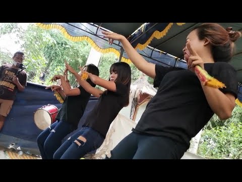 kecimol famor mania lagu sasak dan tiga dancer keren joget pargoy di acara nyongkolan