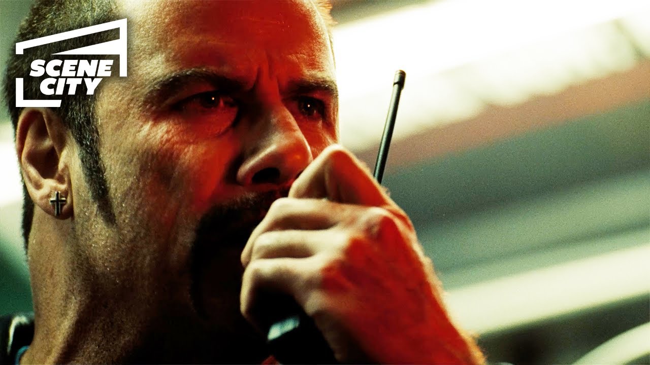 The Taking of Pelham 123: Blue Evacuates the Train (John Travolta Scene ...