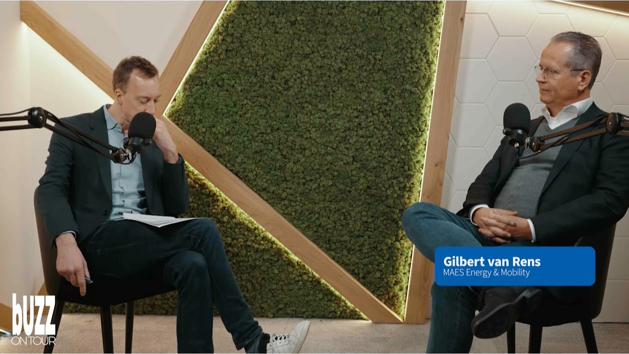 dVO bUZZ 'on tour" met CEO Gilbert van Rens van MAES Mobility - YouTube