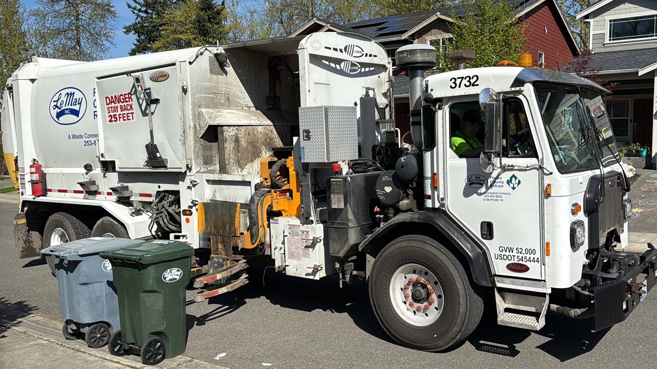 Lemay (WC) Peterbilt 520 Labrie Expert Helping Hand Garbage Truck - YouTube