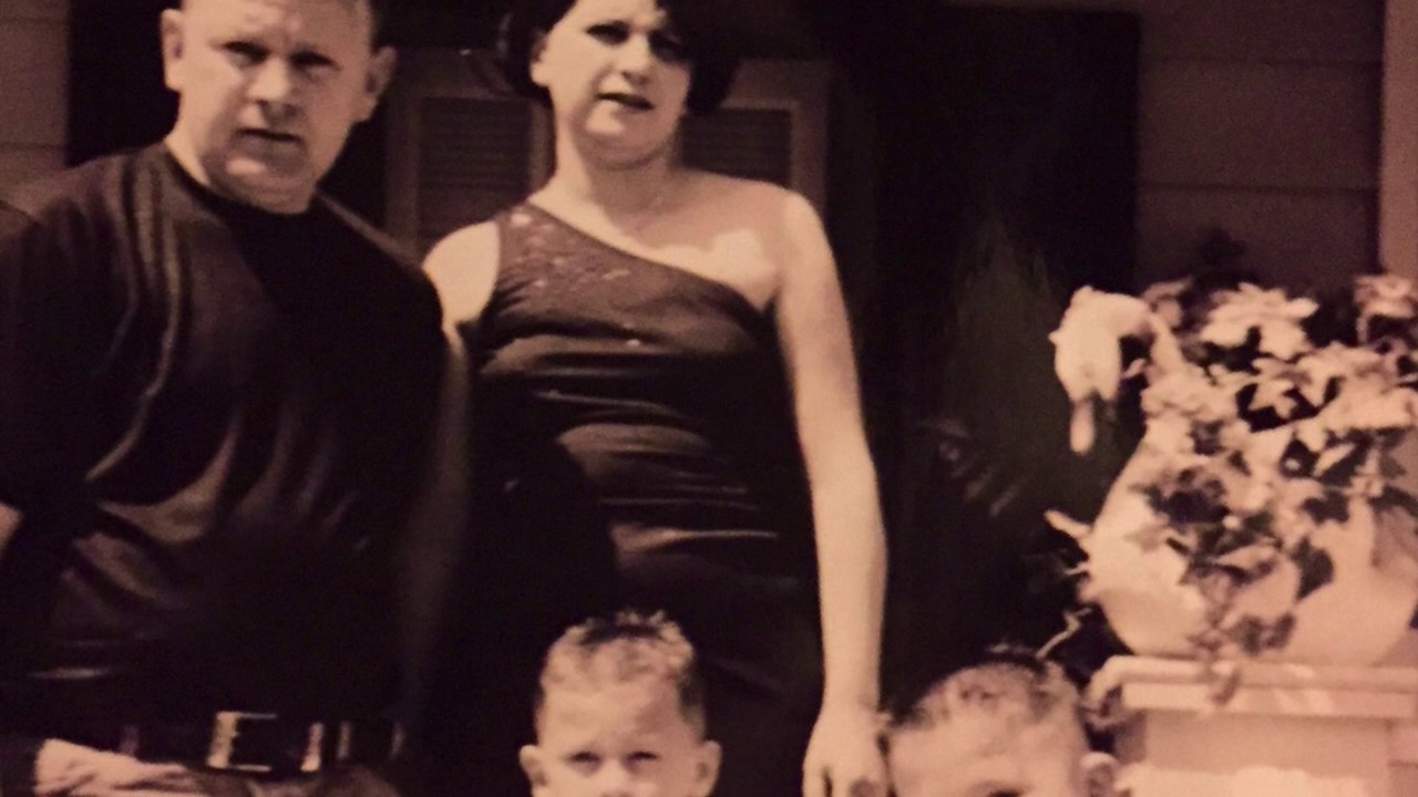 Suceske Barabe 2016 Pjesma o Hamdiji Becirovic - YouTube