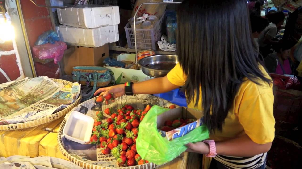 Baguio City Public Market - YouTube