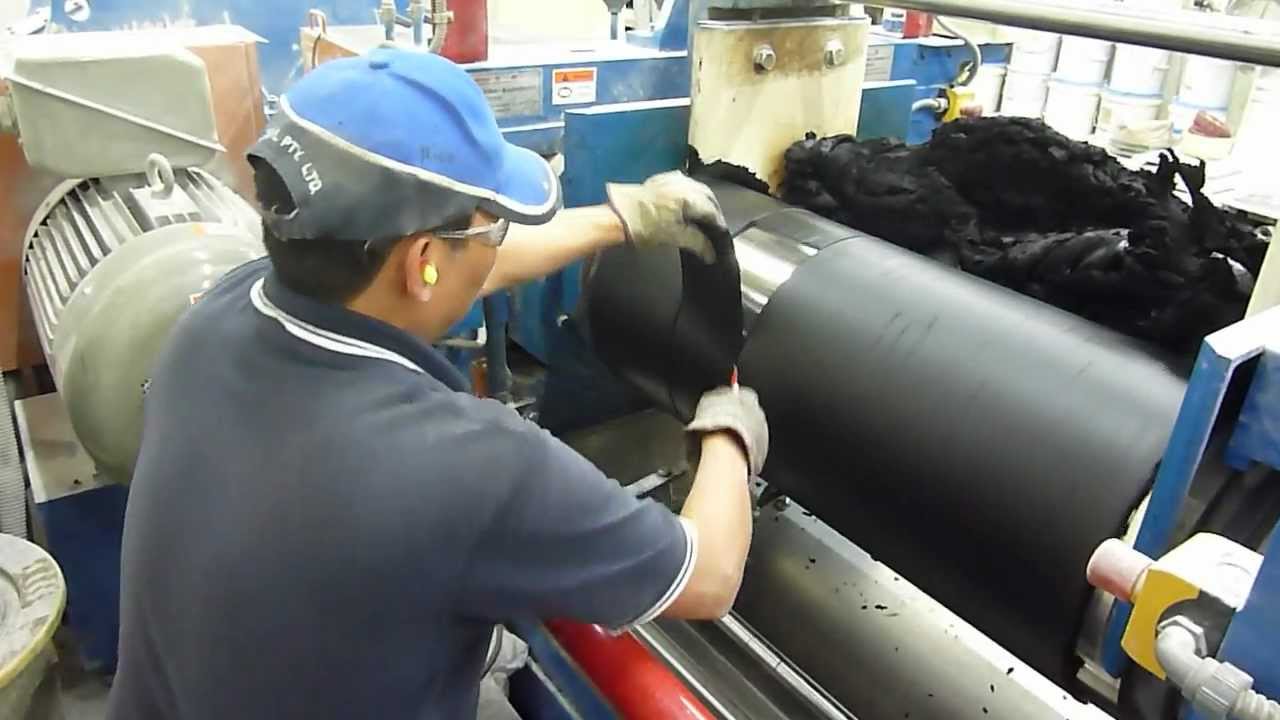 Example of Sheeting Rubber of the Mill process - YouTube