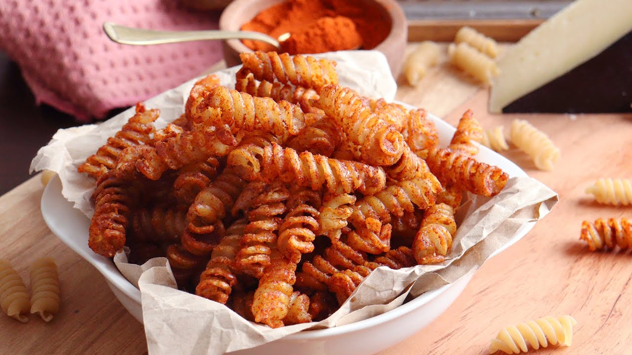 SNACK de Pasta CRUJIENTE al HORNO - CUKit! - YouTube