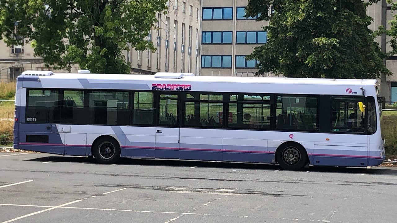 *proper beast* first Bradford Volvo B7RLE Wright eclipse urban 69271 ...
