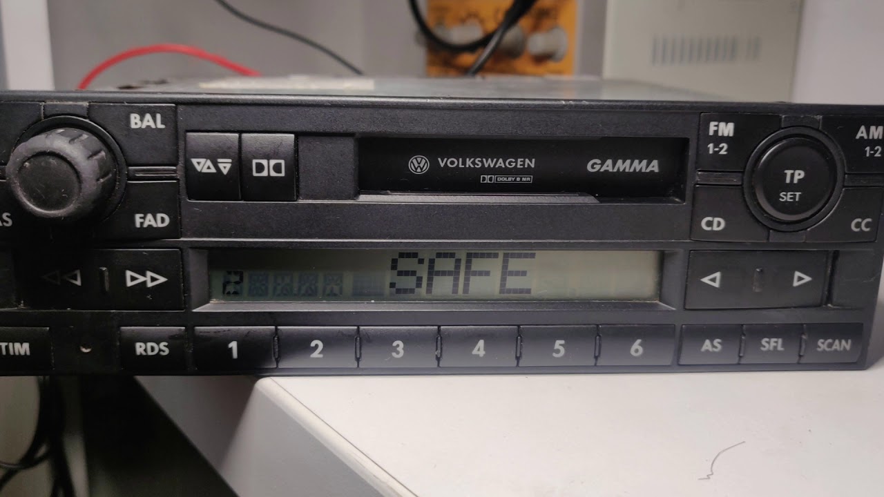 Decodare VW Gamma V Radio by GrvGarage - YouTube