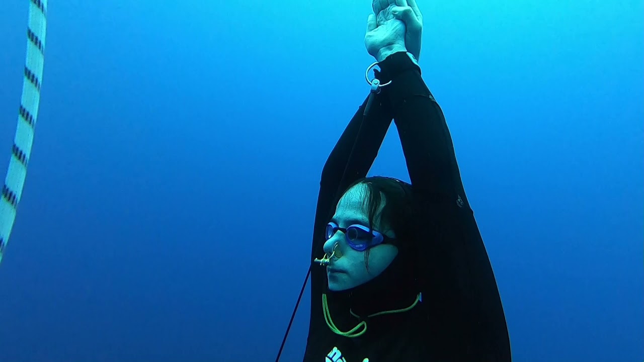 Freediving Women - YouTube