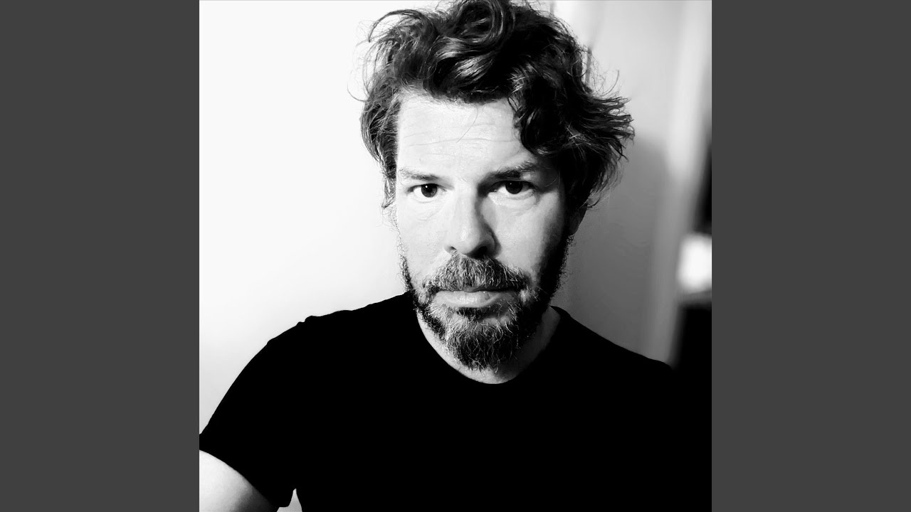 Rubbad och störd - YouTube