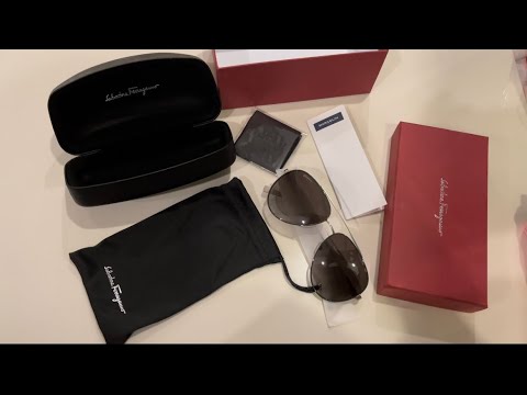 How a genuine Ferragamo should be like - YouTube