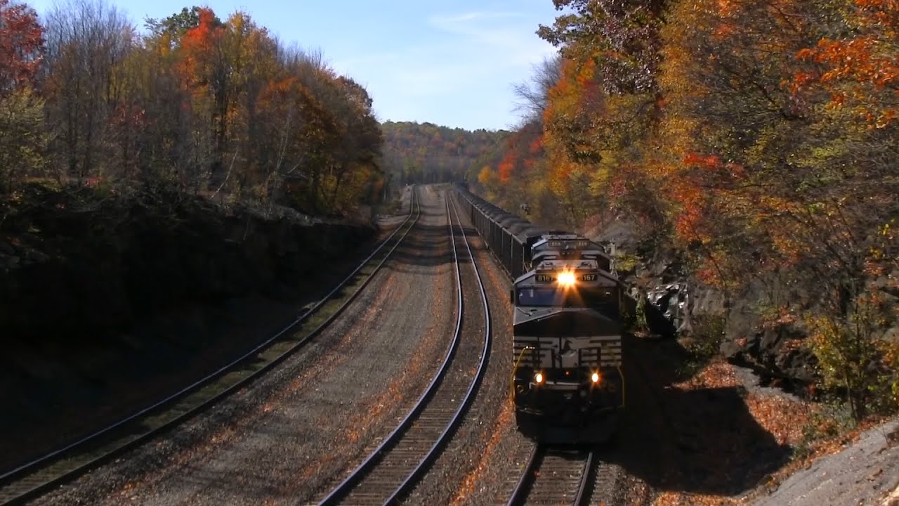 Pennsylvania Railfanning, October 2022: Getting My Steps In, Part II - YouTube