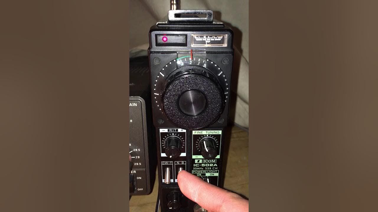 Ham radio ICOM IC502A - YouTube