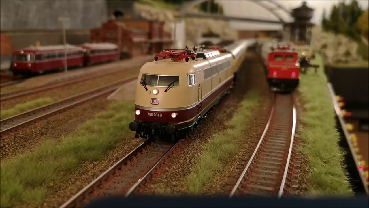 BR103 DB a E03 DB - YouTube