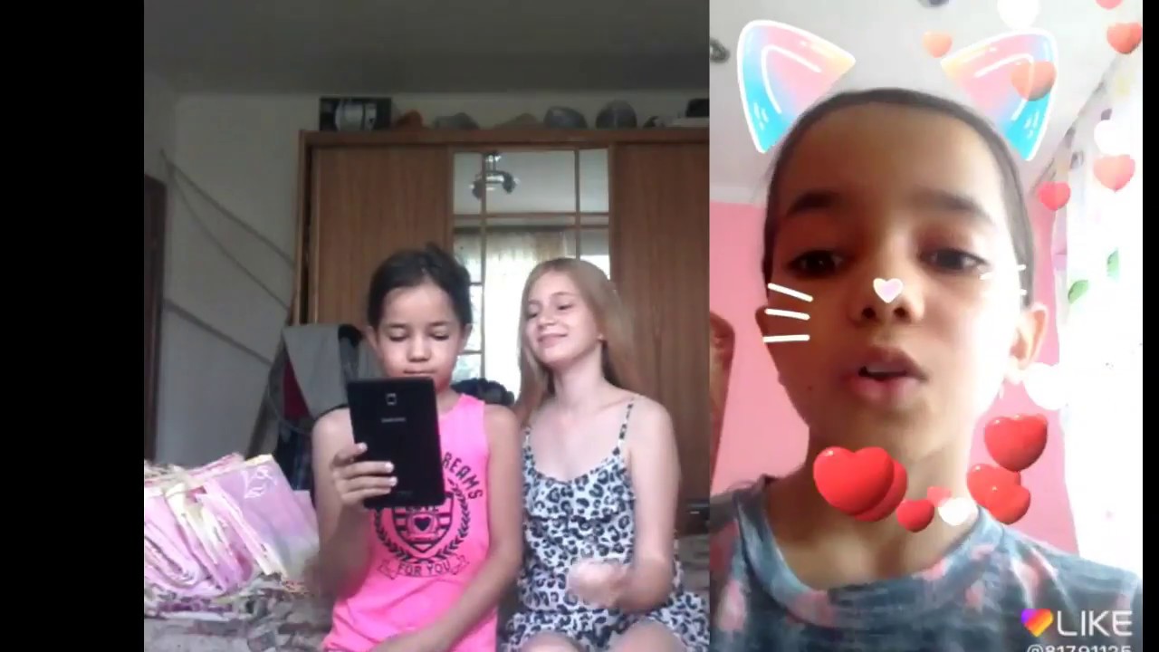 Реогирую на свои первые видео в like - YouTube