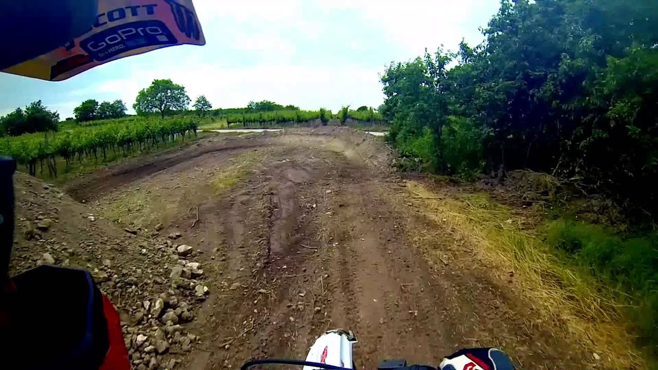 Yamaha yz250f 2009 in Action - YouTube