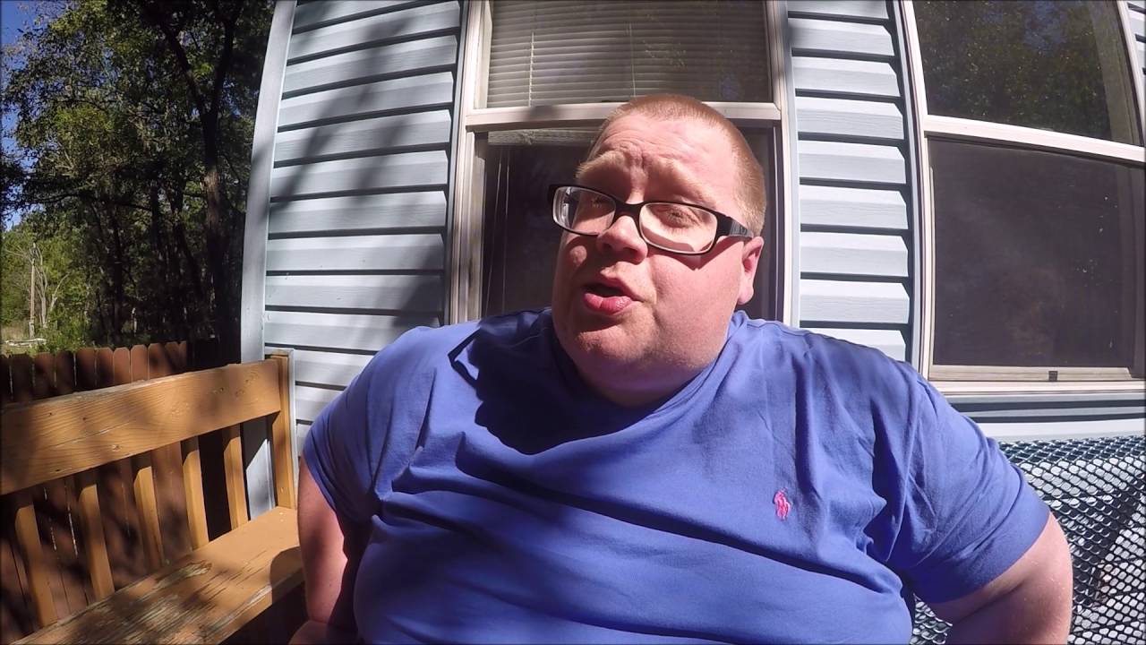 Cadbury scream egg Halloween 2016 candy - YouTube