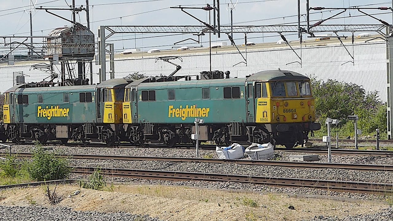 Rugby Railway Station (05/7/2017) - YouTube