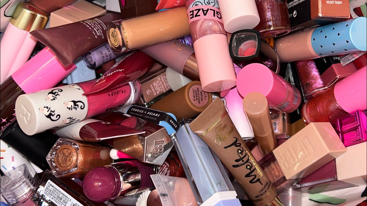 Trying on 10 random lip products from my collection!! - YouTube